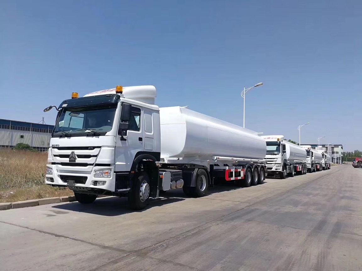 Fuel Tanker Trailer Long Distance Transport